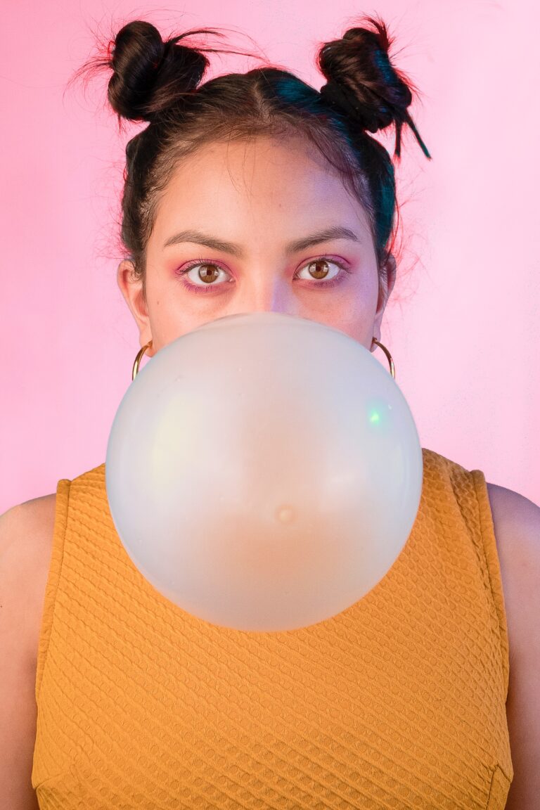 Can Chewing Gum Improve Jawline? - Johnny Holland
